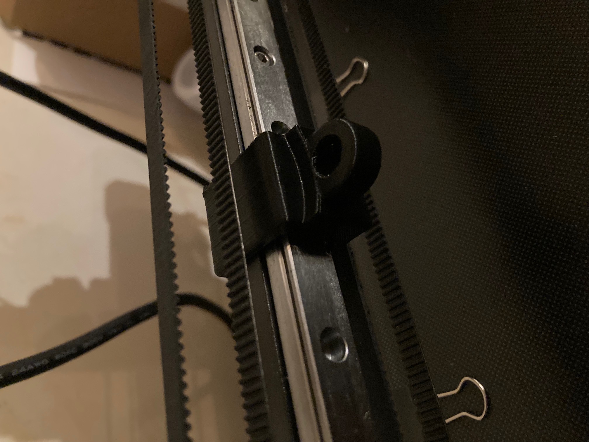 Free STL file Comparator support for linear rail 🛏️ ・3D printable ...