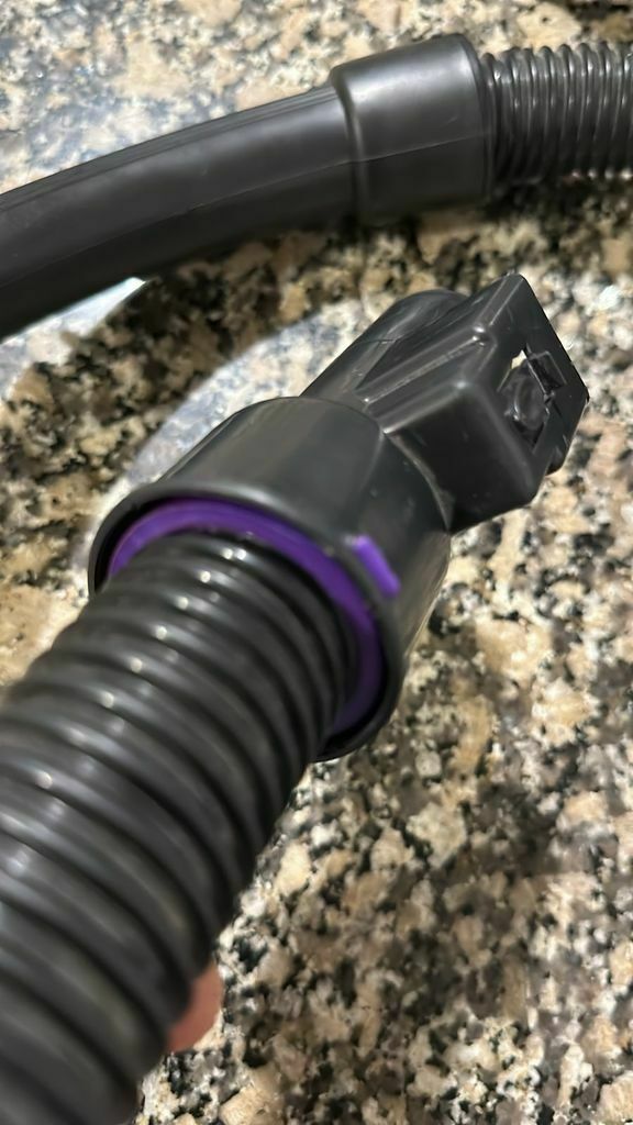 Free 3D file Vacuum cleaner hose lock / vacuum cleaner hose lock 🔒・3D ...