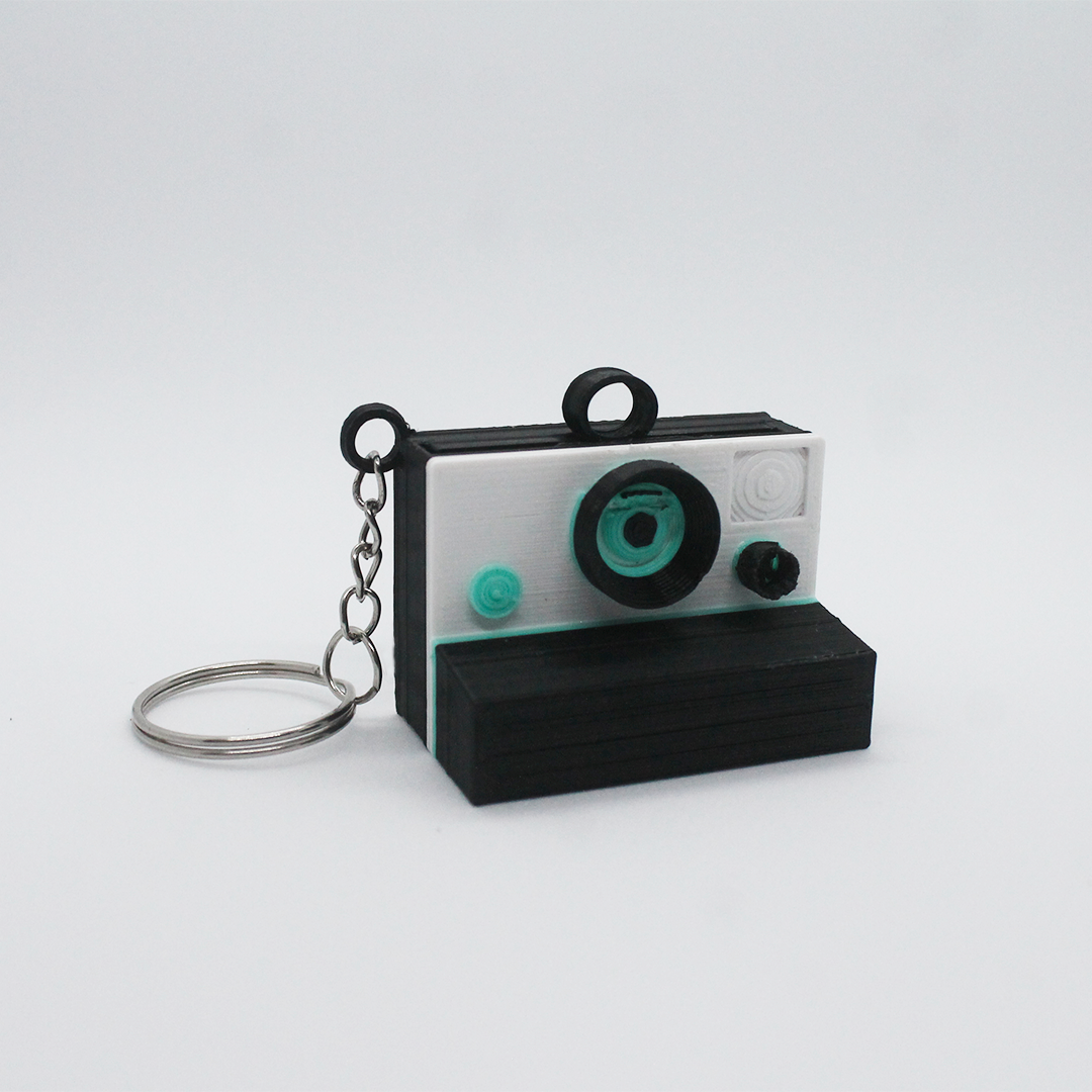 Archivo STL Llavero cámara 📷 ・Objeto imprimible en 3D para descargar・Cults