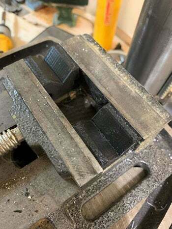 🧞‍♂️ Vice V-Block Jig for Drill Press・Free STL File for ・Cults