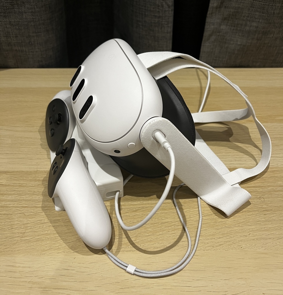 🎮 Quest 3 charging stand・Free 3D File for ・Cults
