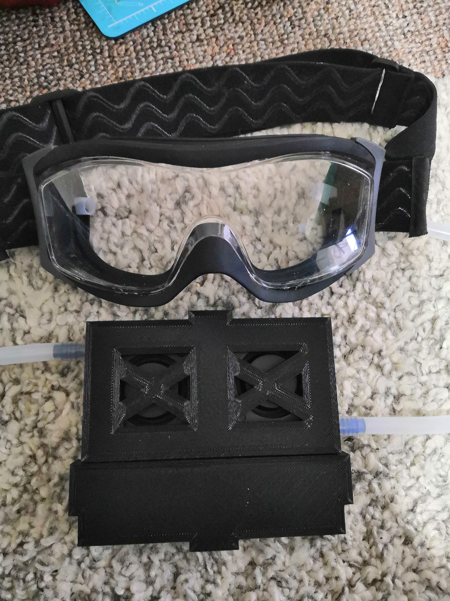 Free STL file Budget goggle defogger for airsoft 🔫・3D print design to ...