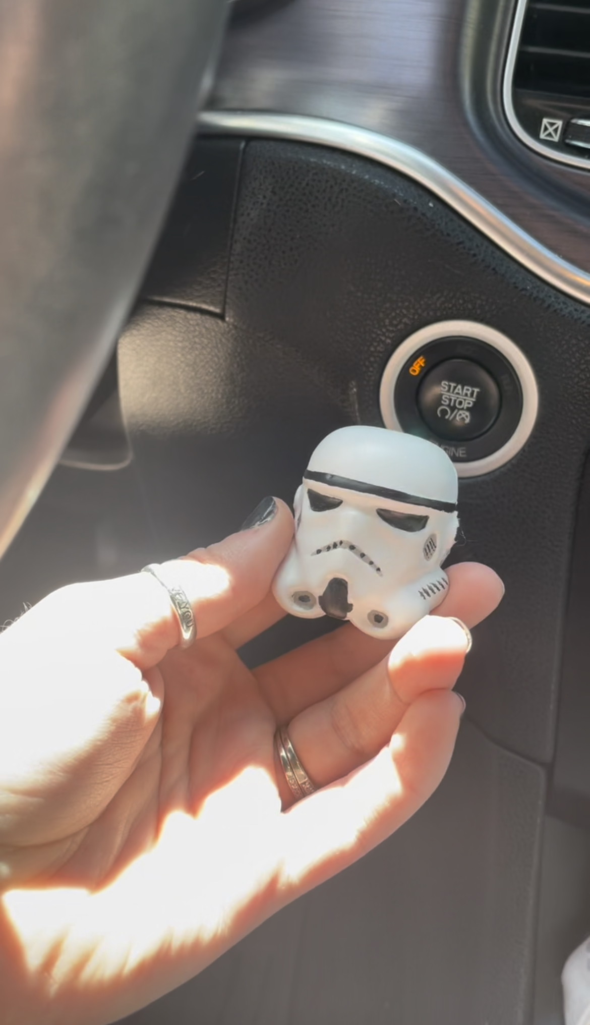 🫡 Stormtrooper Push to Start Button Cover・Free STL File for ・Cults