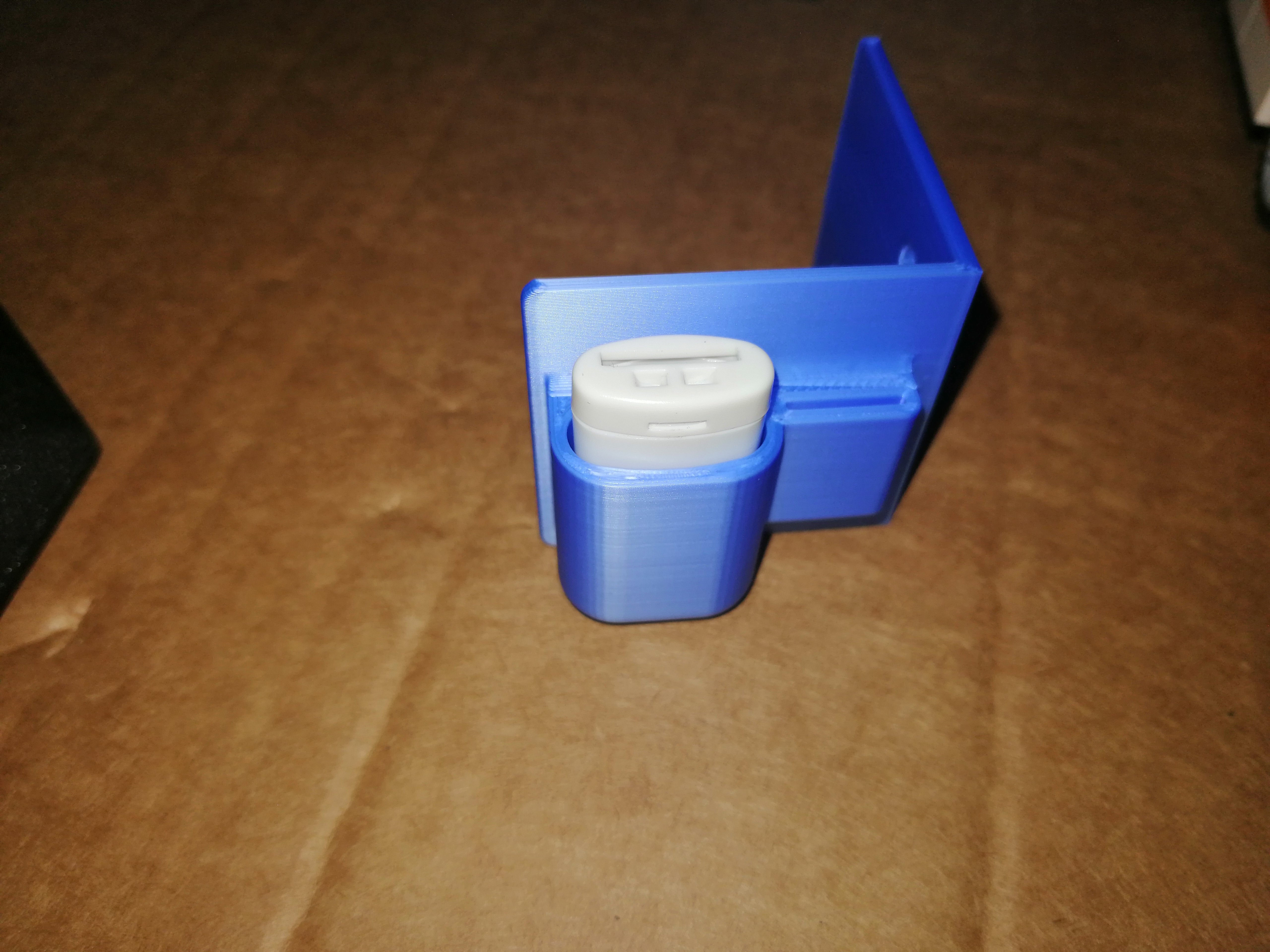 3D print Creality SD card adapter pendrive and sd card holder・Cults