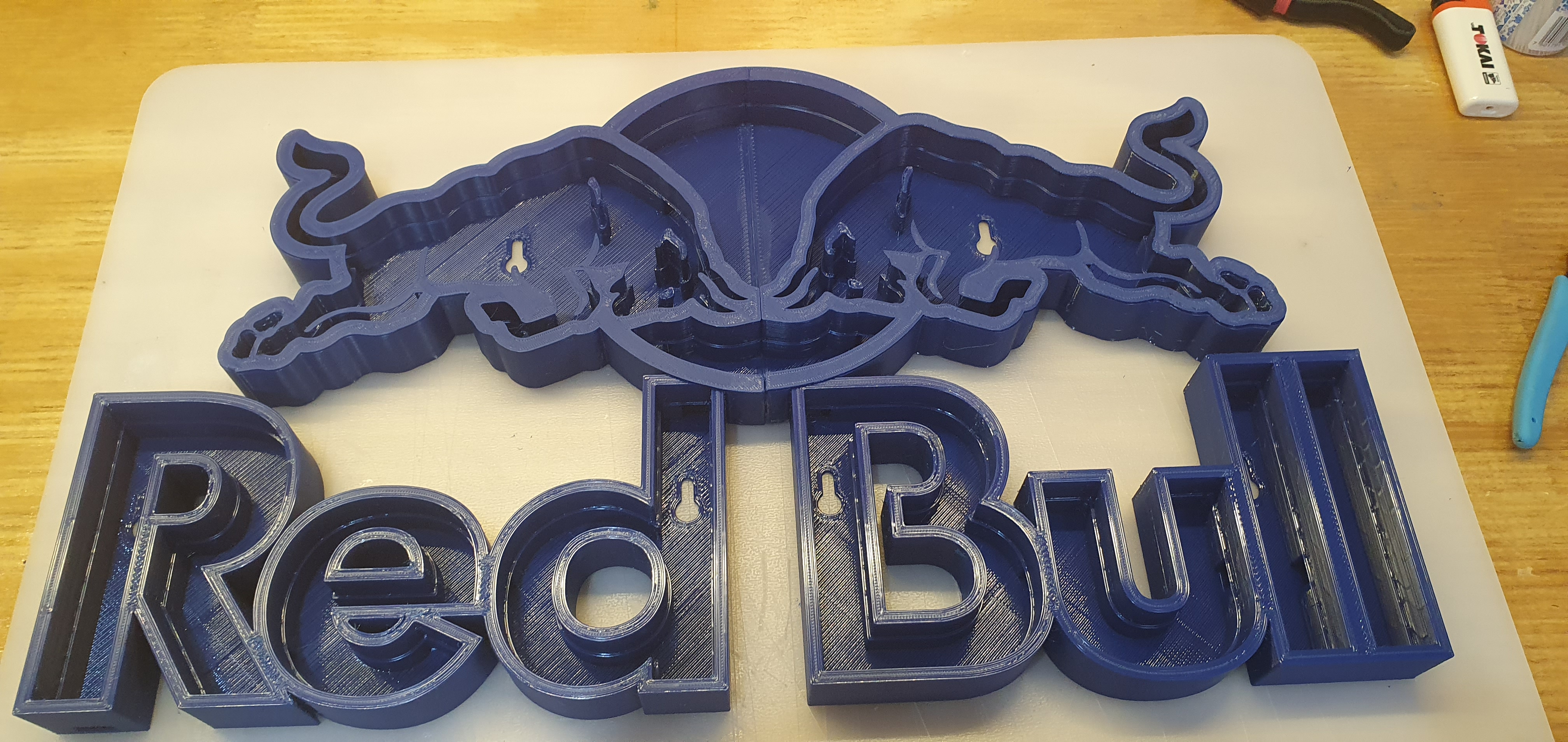 STL file Red Bull Lamp, Red Bull Lamp 🐂 ・3D print design to download・Cults
