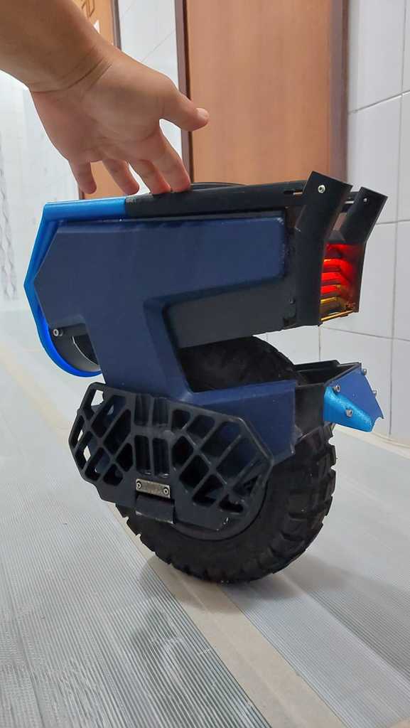 Free 3D file Begode Mten4 mud guard 💂 ・3D printer model to download・Cults