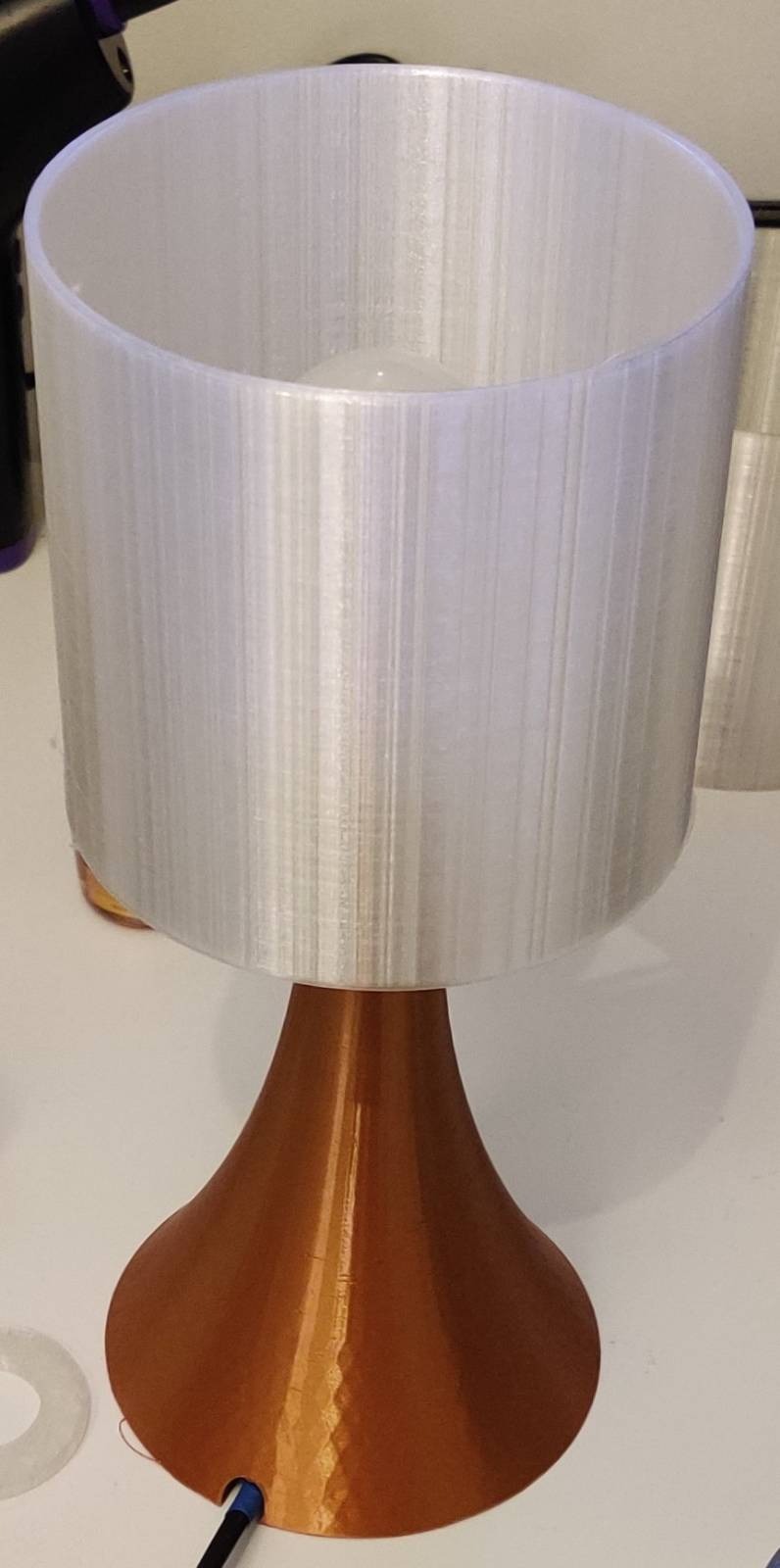 Free STL file Lamp 🔦・3D printable model to download・Cults