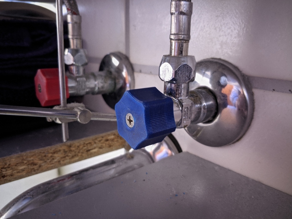 Free STL file Cap for angle valve with thread / Kappe für Eckventil mit ...