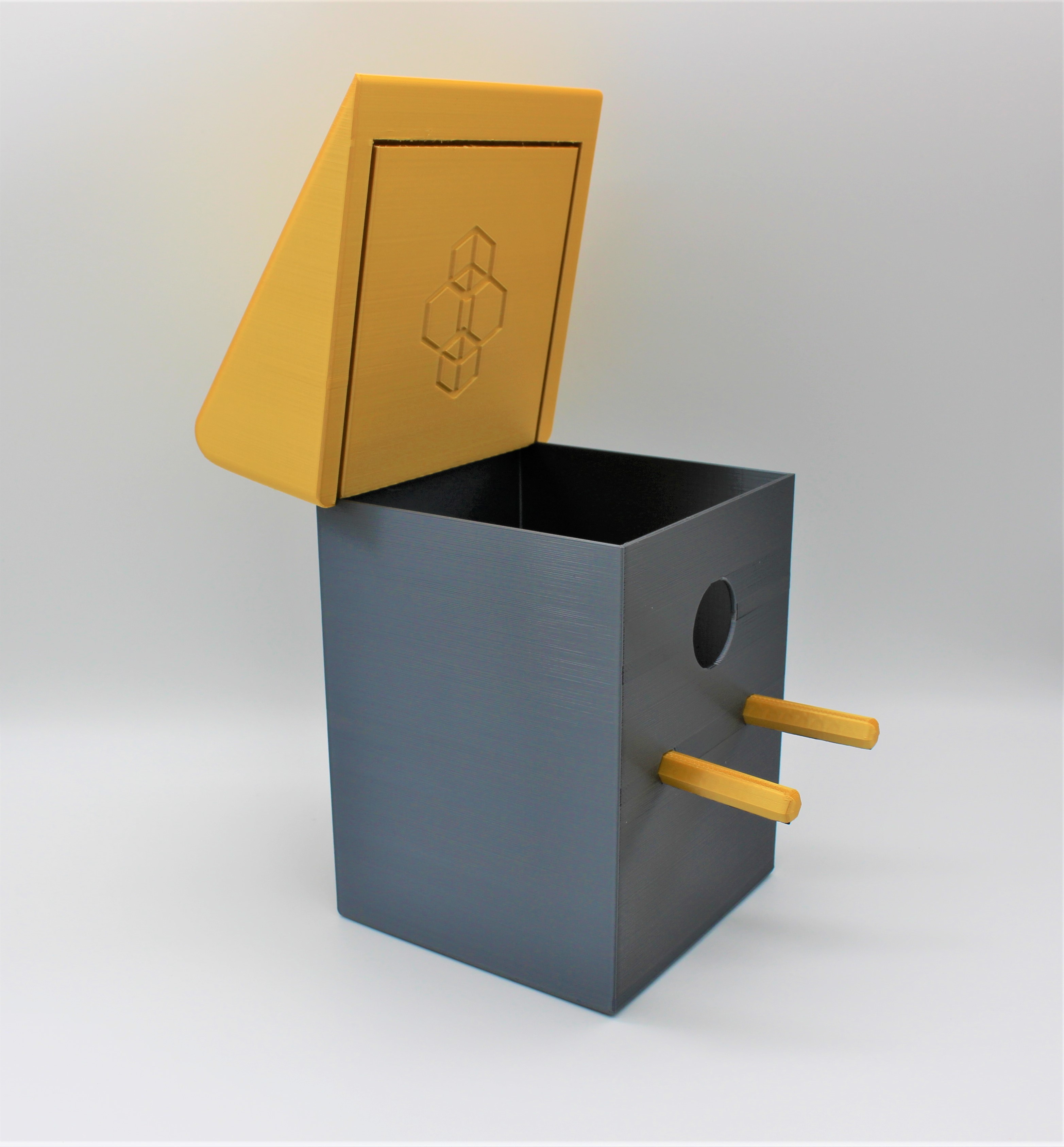 STL file Eco Friendly Customisable Bird Box for Gardens, Balconies ...