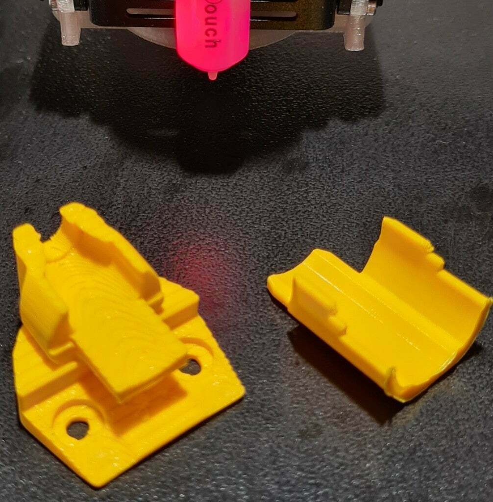 STL file Biqu B1 USBc Clamp and cover. 🗜️ ・3D printing design to ...