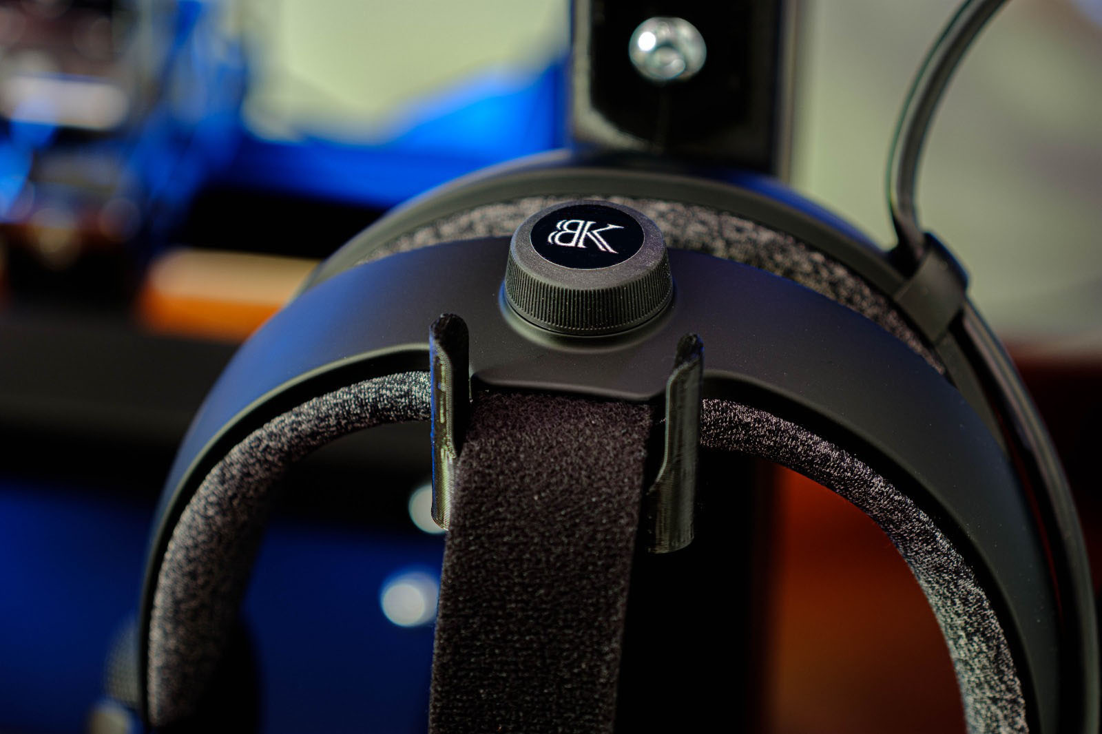 STL file VR & HEADSETS Holder - Sim Rig (2 project included) 🎲 ・Model ...