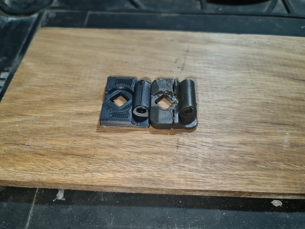 Free 3D file 2000 Toyota hilux space cab window latch base 🚗・3D ...