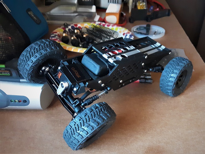 3D printable SCX24 Warthog Chassis • made with Voxelab Aquila・Cults
