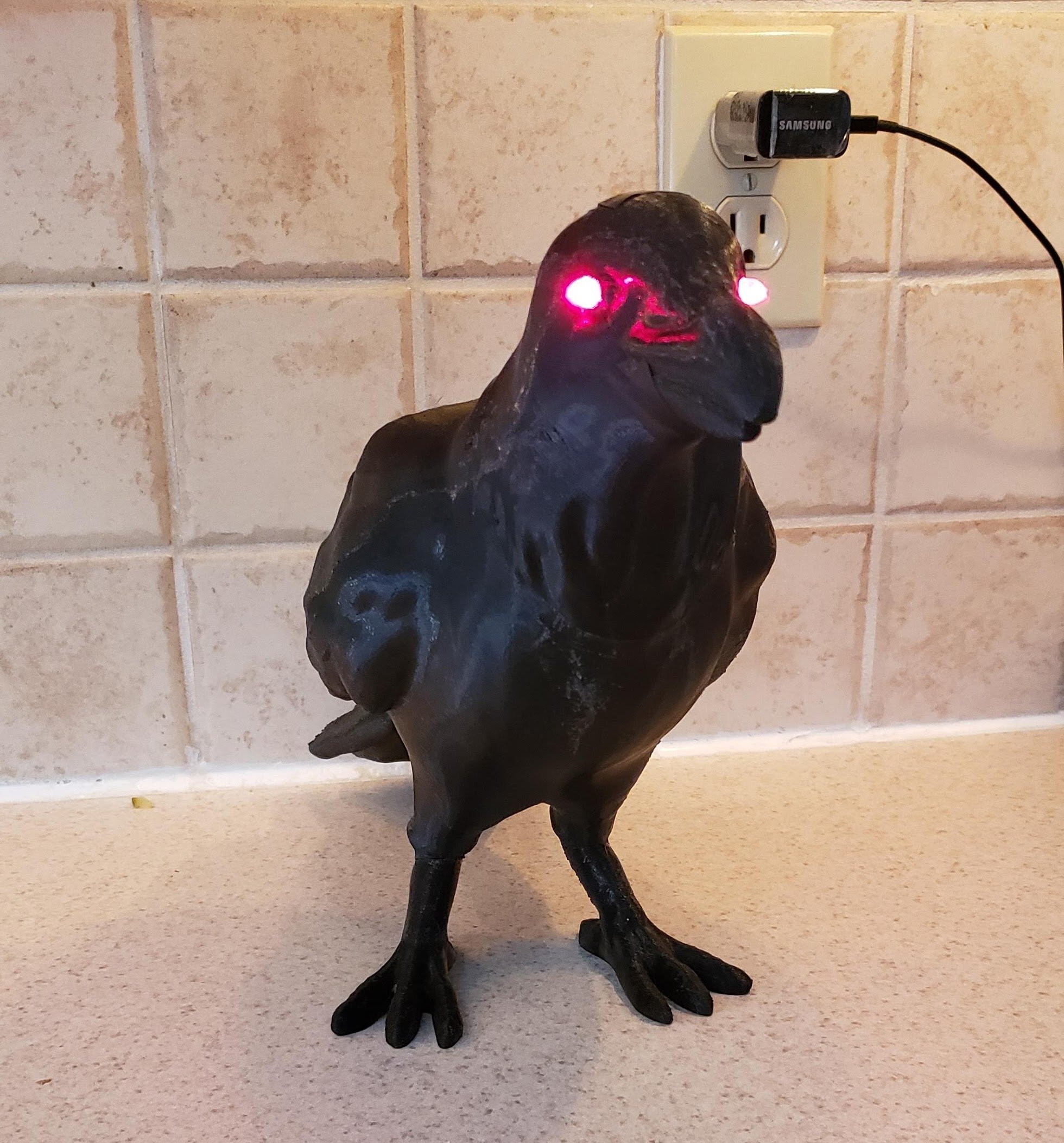 3D printed Halloween Crow with LED eyes・Cults
