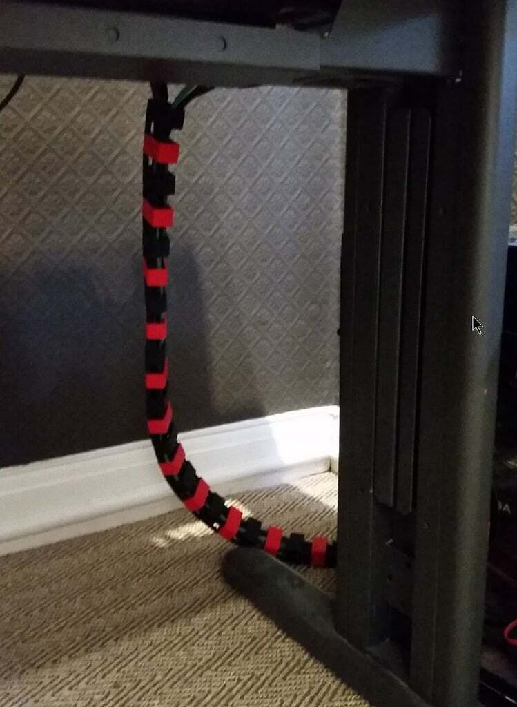 3D printed Cable Tidy・Cults