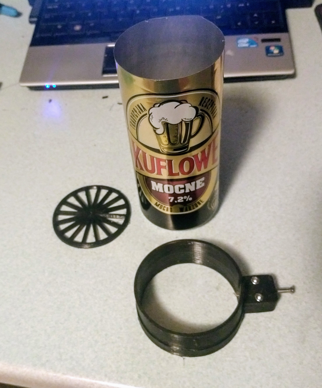 3D printed Parametric Soda Can / Bottle Cutter・Cults