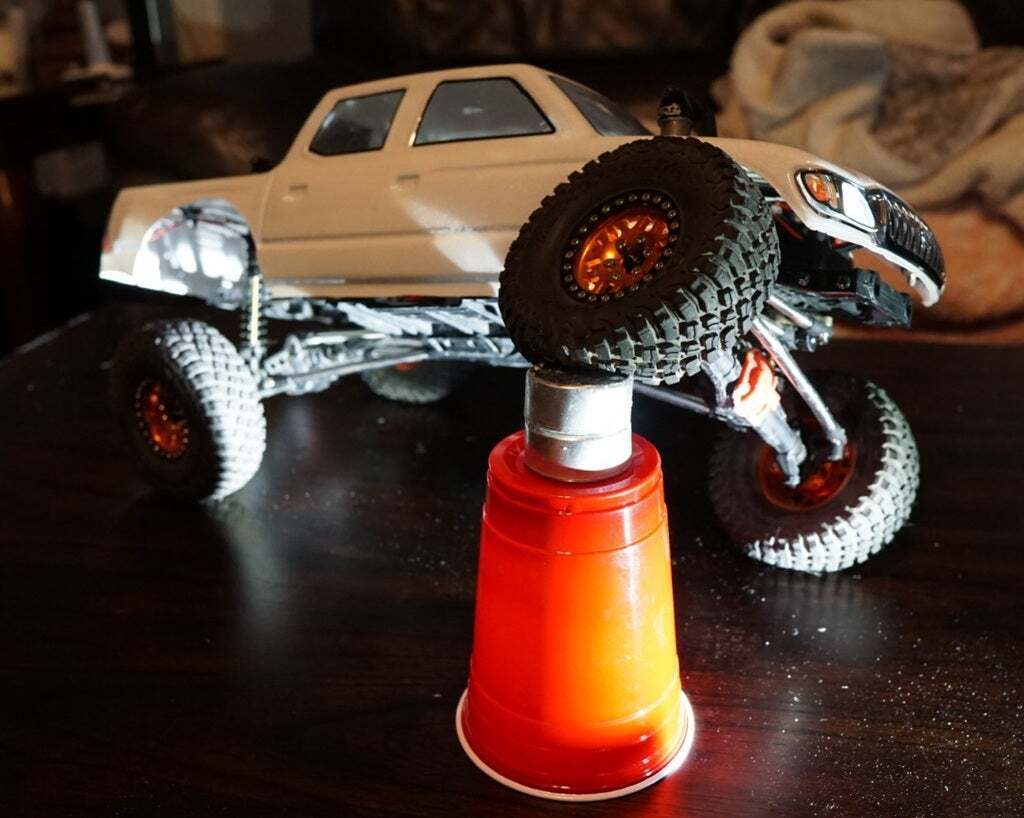 🚁 Long travel shock mounts for Axial SCX10 2・Free STL File for ・Cults