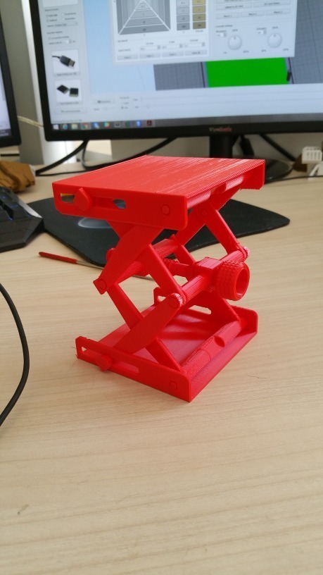 3D printable Print In Place Platform Jack・Cults