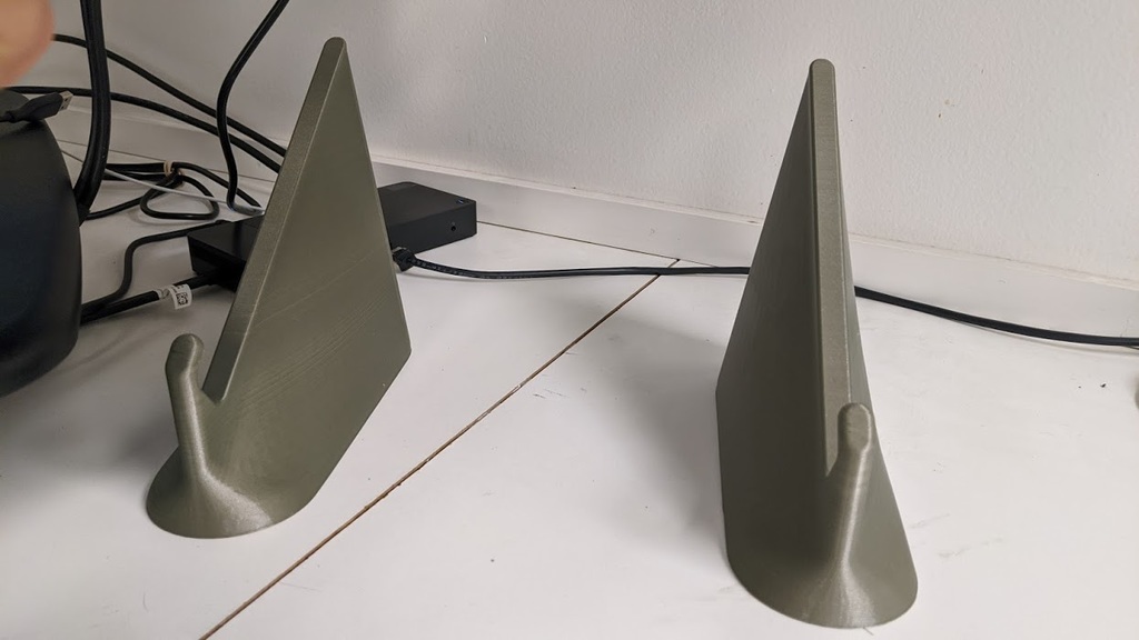 Free 3D file Laptop riser stand 💻 ・Model to download and 3D print・Cults