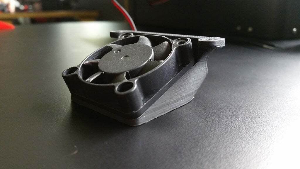Free STL file 40mm Fan Shroud for Metal Plus with E3D v6 ・3D printable ...