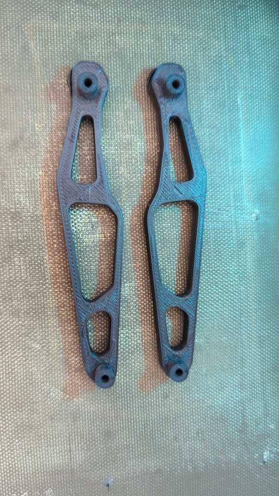 Free 3D file TAMIYA GF01/WR02 RH side bumper 🚁 ・3D printable design to download・Cults