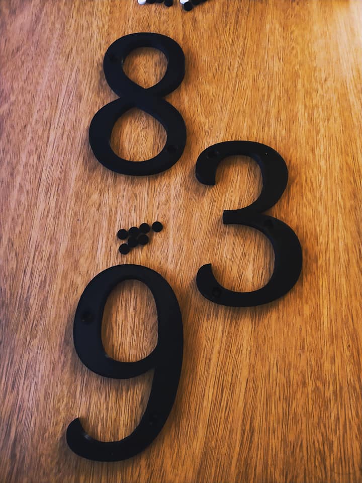 STL file Address numbers - Domiciles - With screw covers 🔢 ・3D print ...