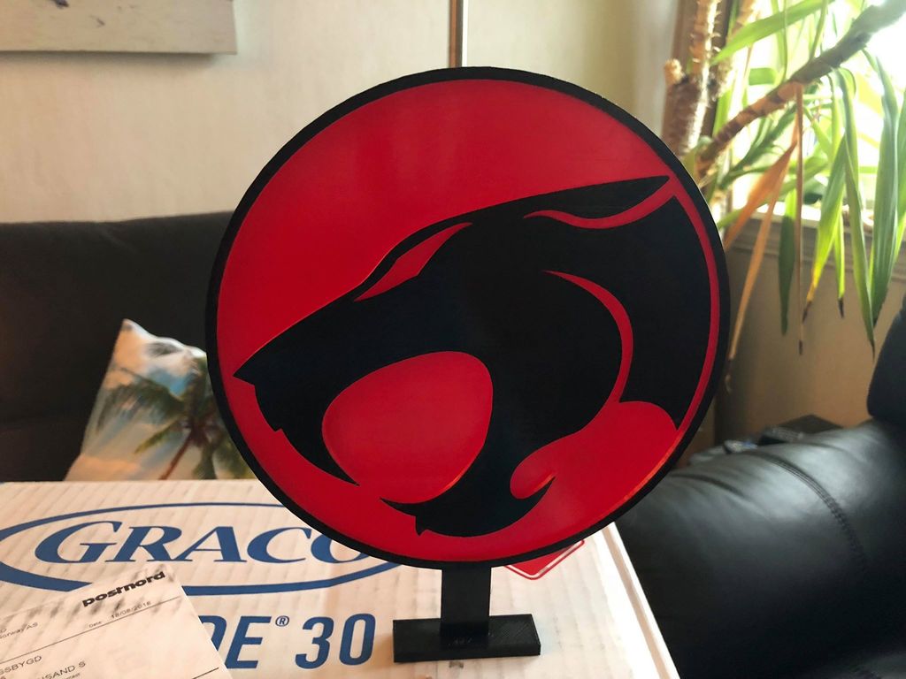 🎲 Thundercats symbol with stand・Free 3D File for ・Cults