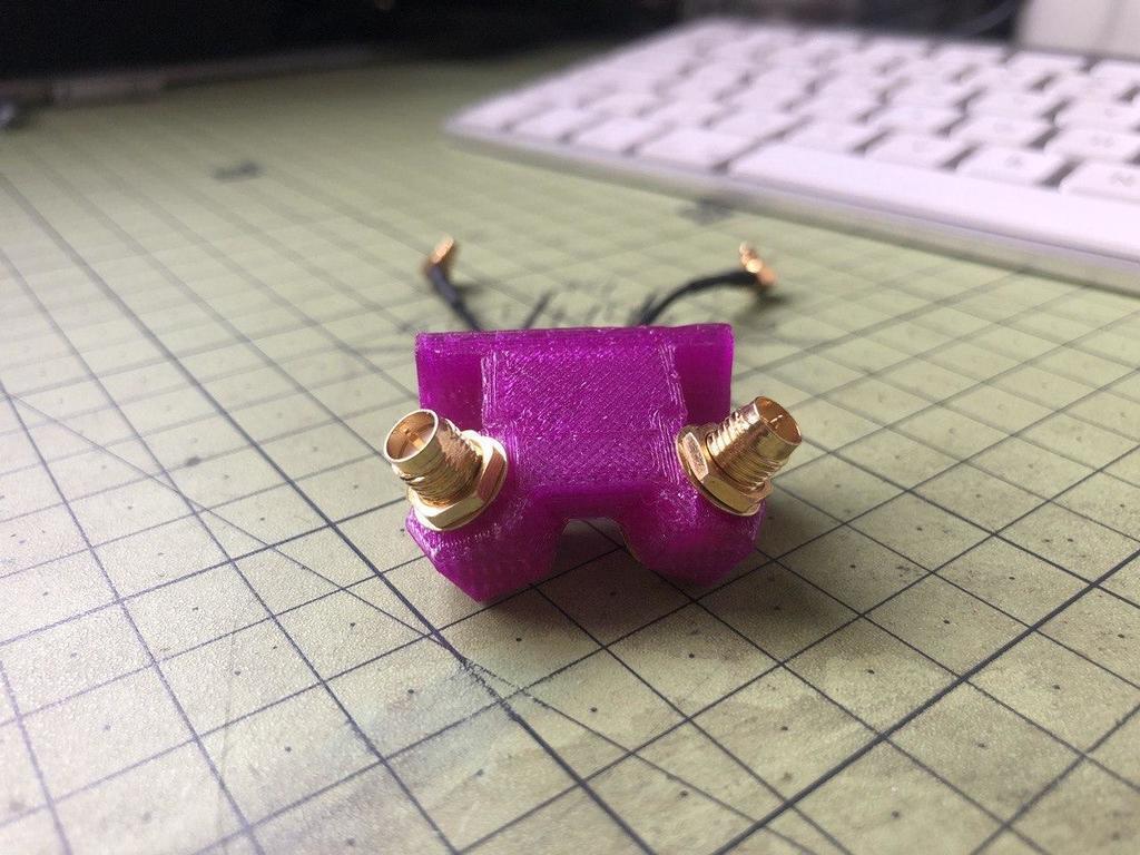 STL file Dual SMA for XL5 iflight DJI FPV antennas 👽 ・3D printing model ...