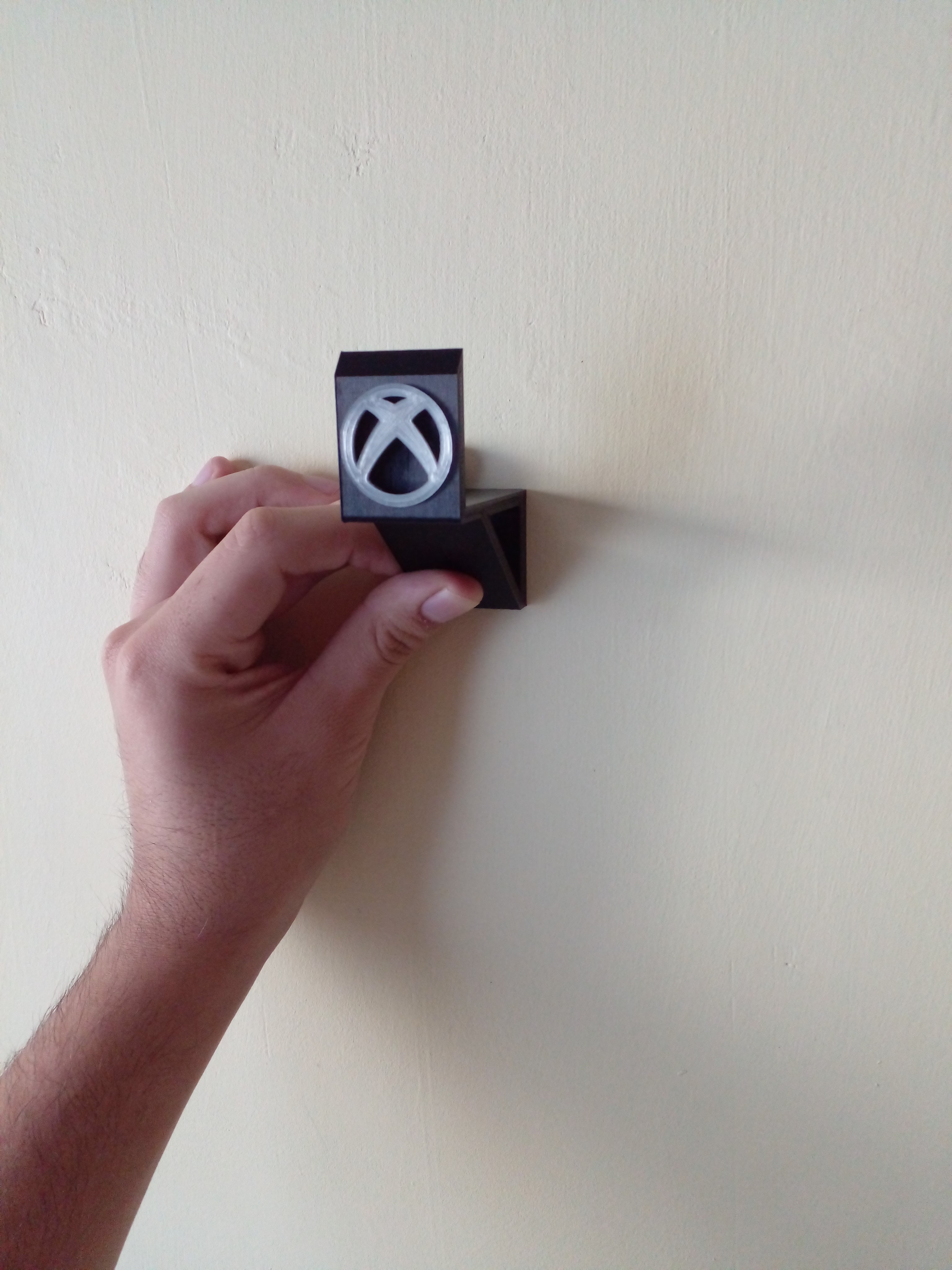 STL file Xbox one S console wall brackets 🎮 ・3D print design to ...