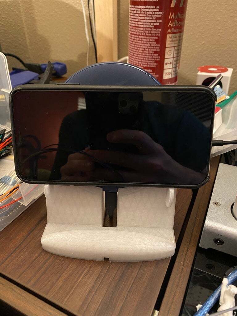 📱 iPhone 11 Pro Max + Anker PowerWave Qi charge stand・Free STL File for ...