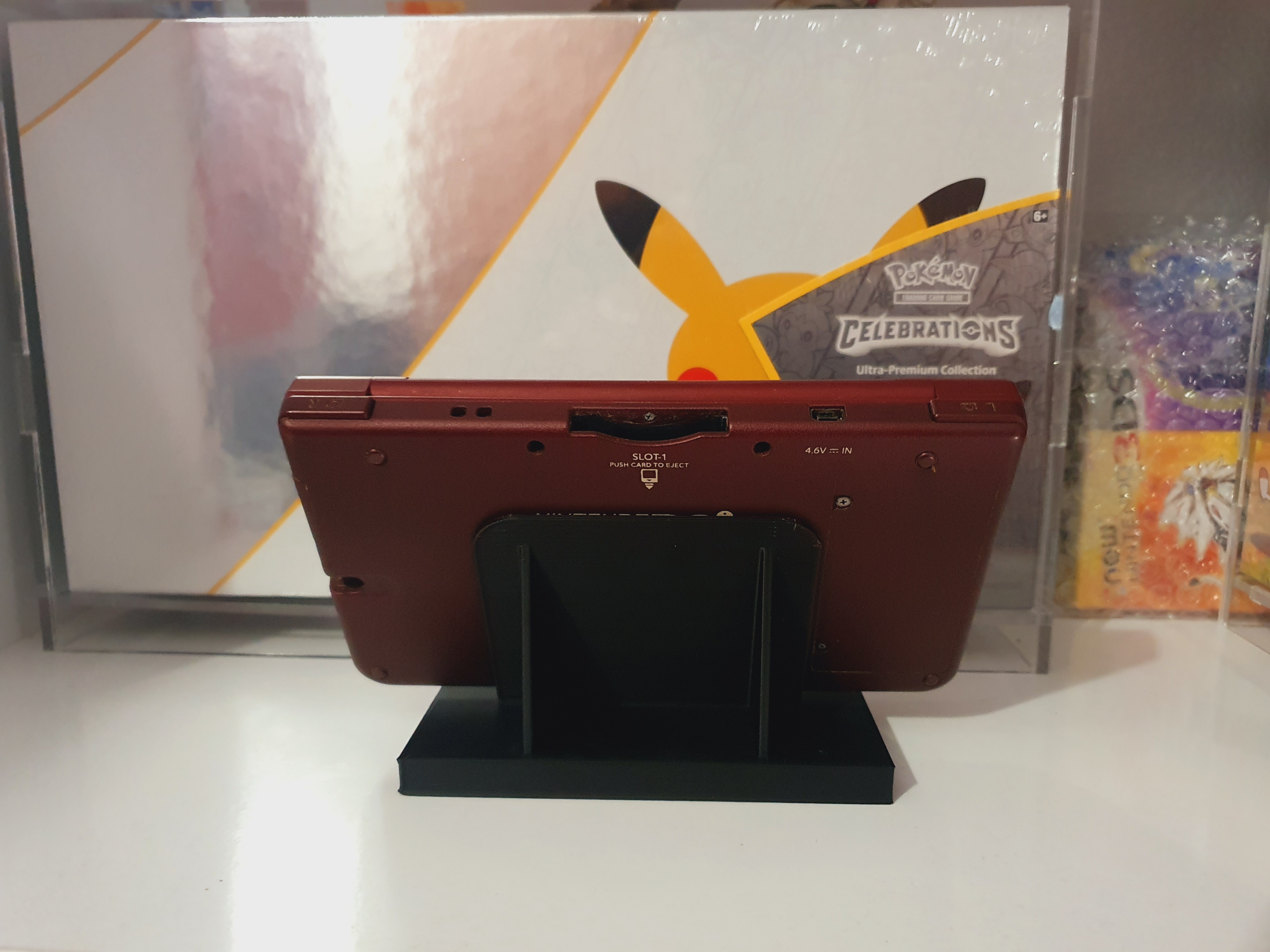 STL file Nintendo DSi XL Stand 🎲 ・3D printing model to download・Cults