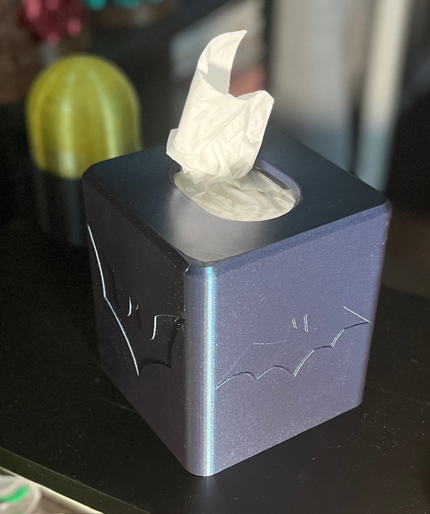📦 Batman Themed Tissue Box Cover・Free 3D File for ・Cults