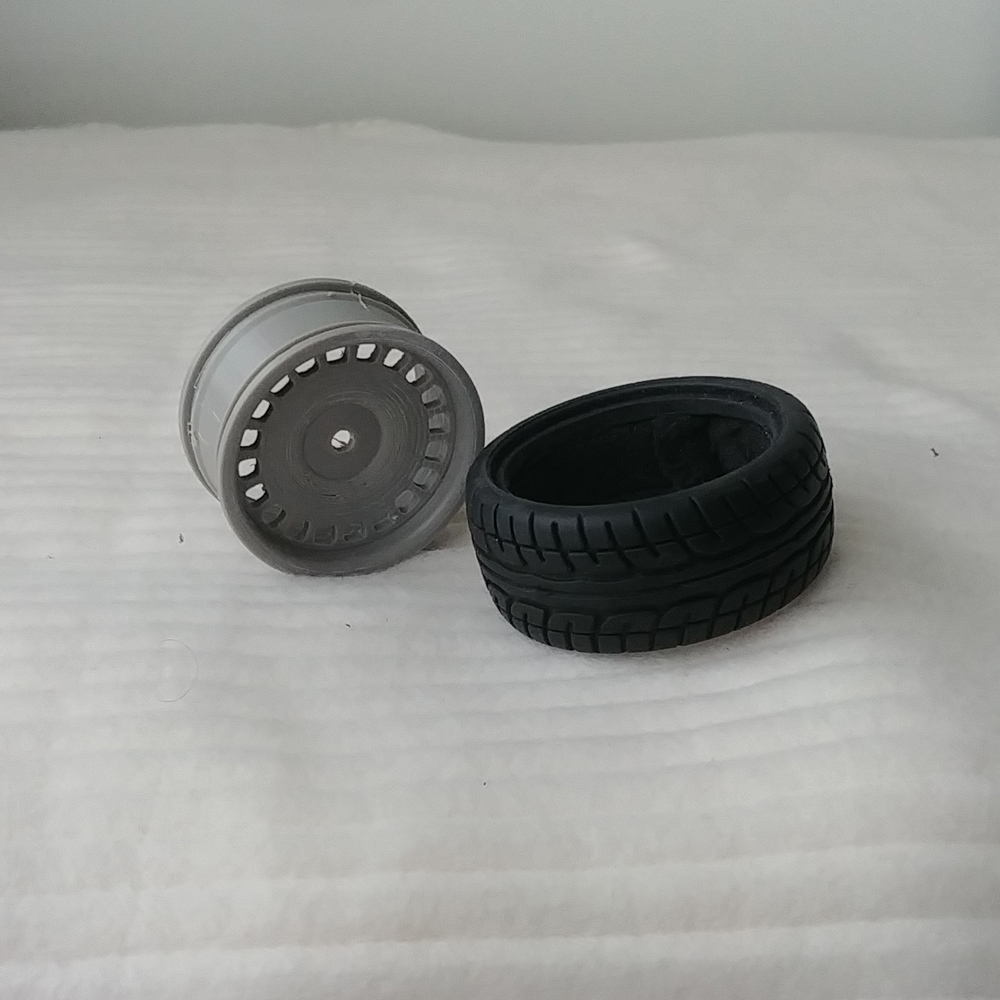 Fichier STL JANTES ROUE VOITURE 1/10 EME 💭・Plan imprimable en 3D à ...