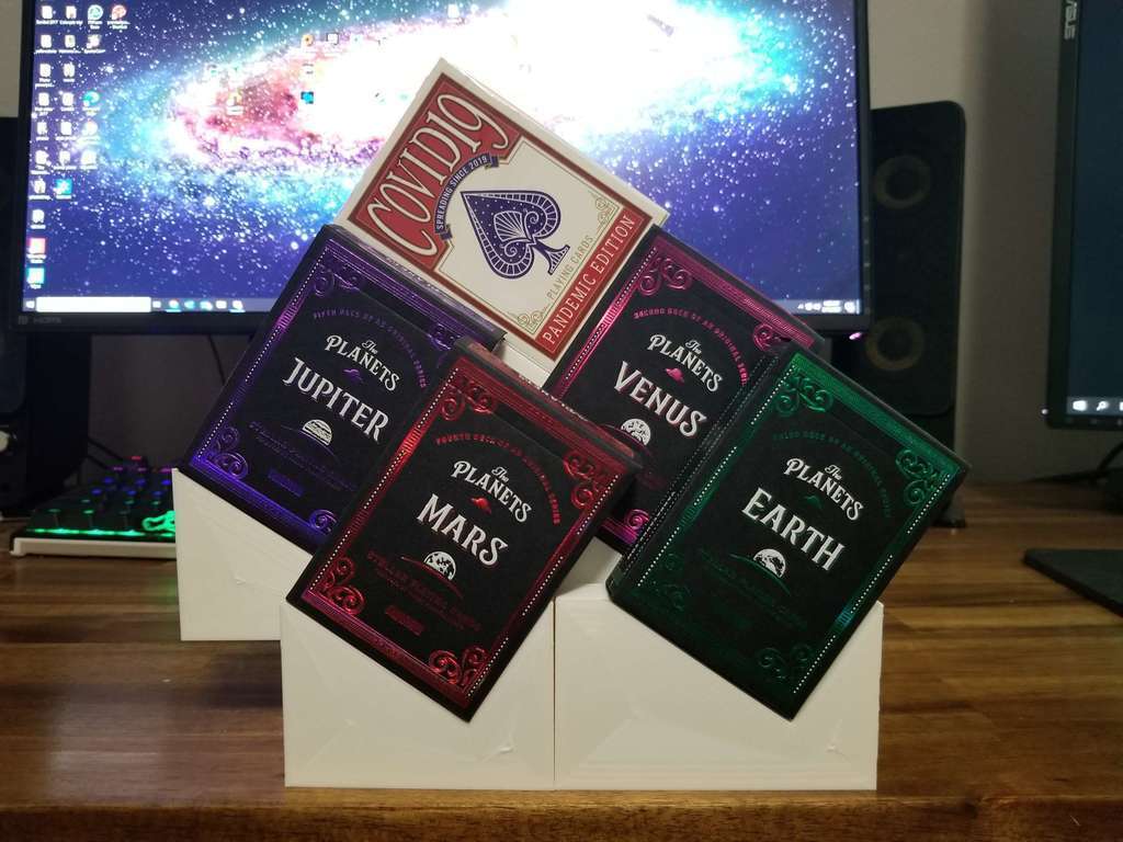 Free STL file Diagonal Playing Card Stand 🎲 ・3D printer model to ...