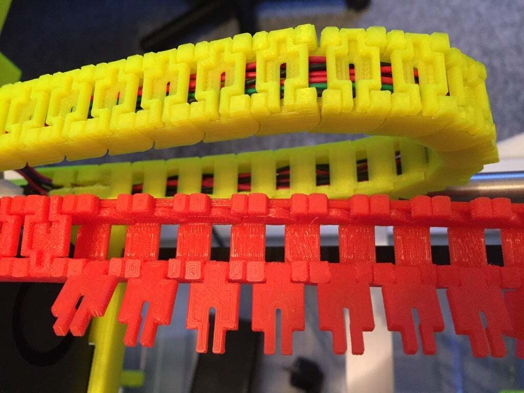 Free STL file Cable chain 🔌・3D printing design to download・Cults