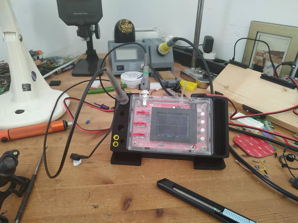 Free STL file DSO138 Oscilloscope stable stand and probe rack 🔧 (SCAD ...