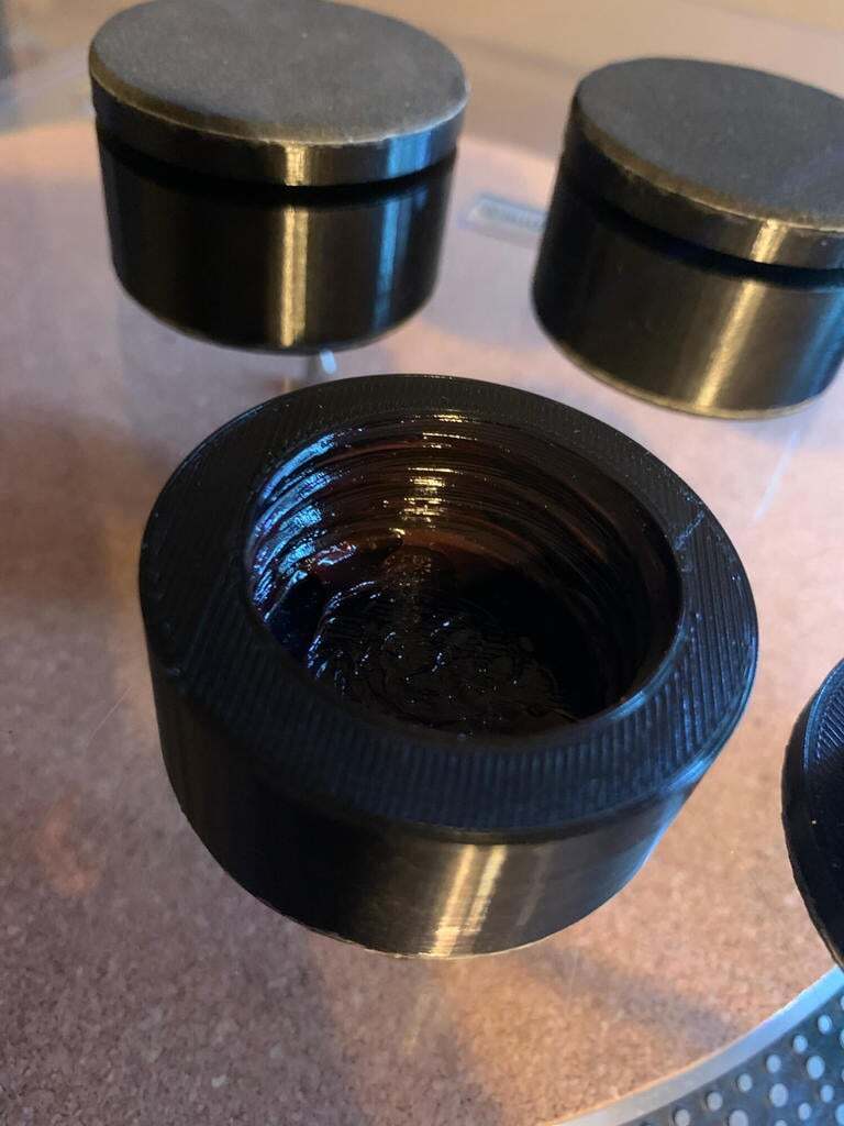 Free STL file Adjustable feet for record player leveling 🦶 ・3D print ...