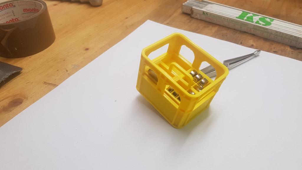 🍺 Beer Crate Battery Shelf and CR2032・Free STL File for ・Cults