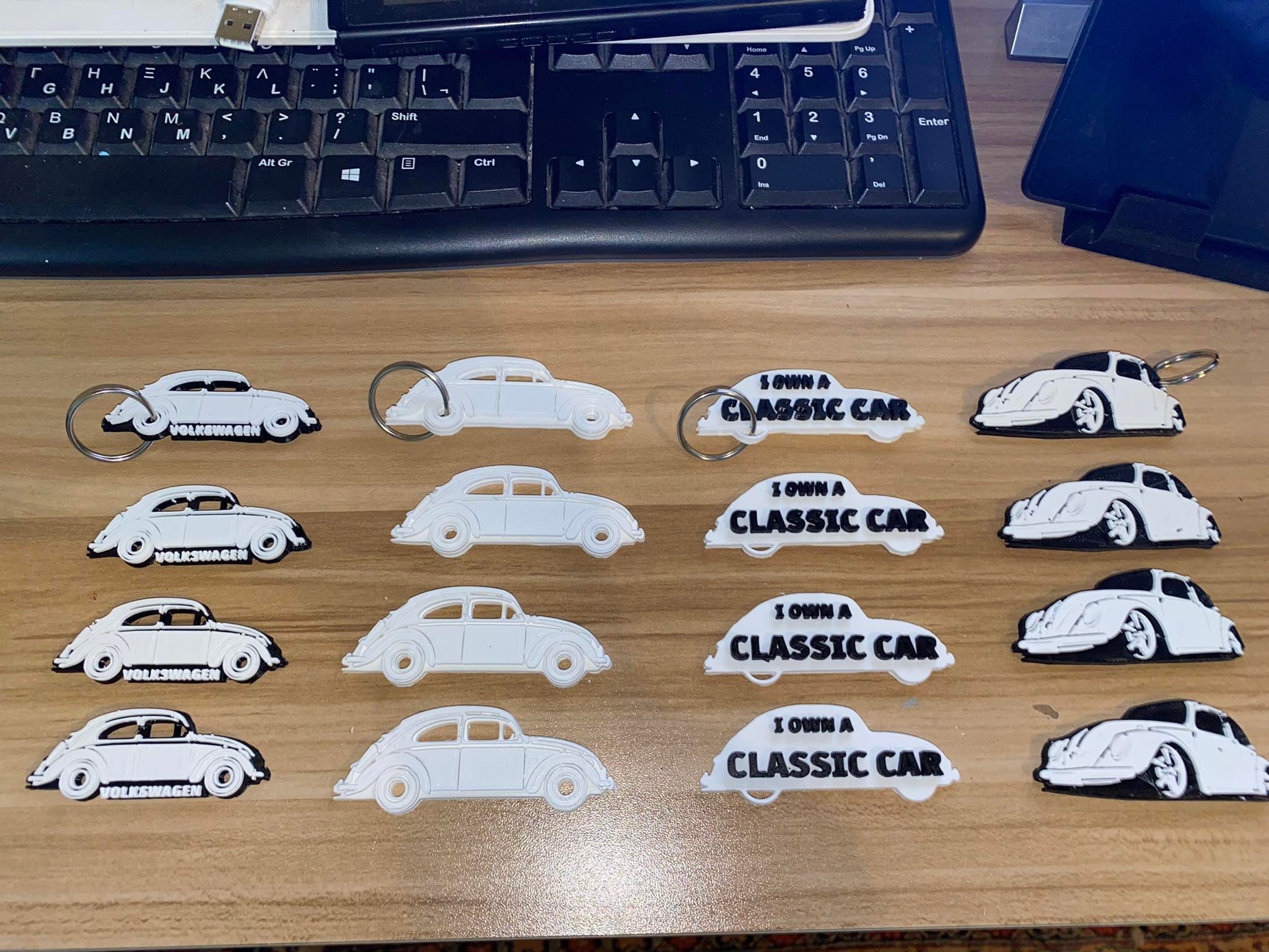OBJ file I Own A Classic Car & VW Beetle Keychains 🚗 ・3D printer design ...