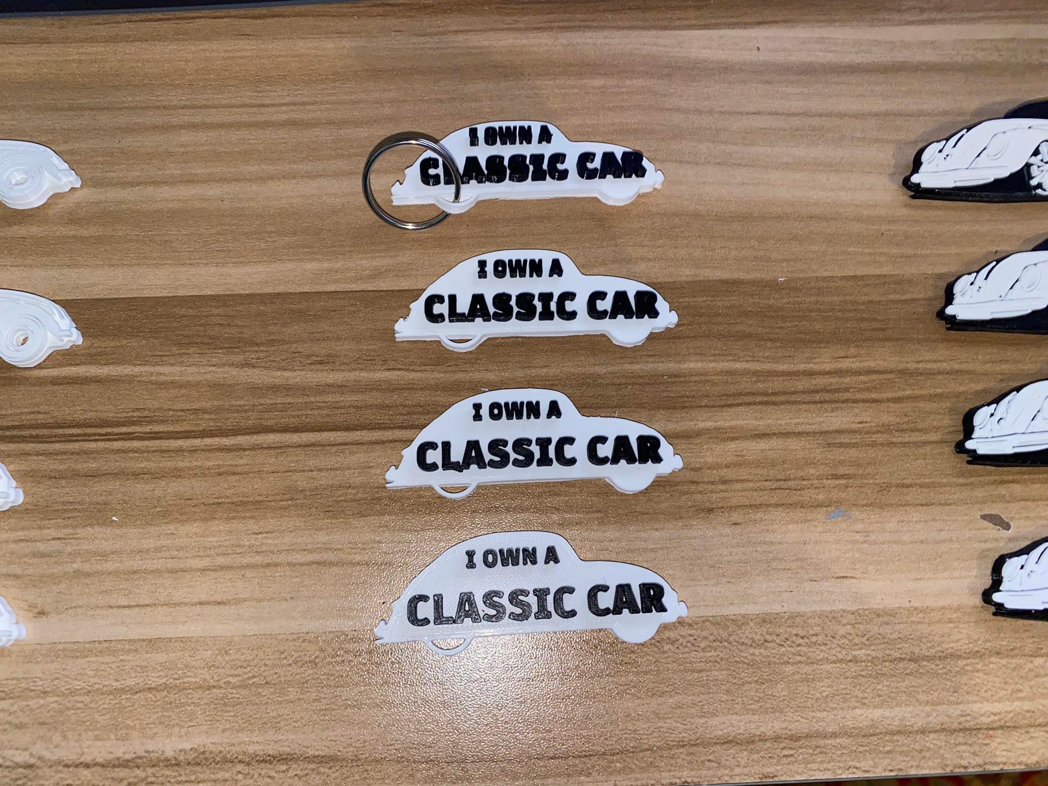 OBJ file I Own A Classic Car & VW Beetle Keychains 🚗 ・3D printer design ...