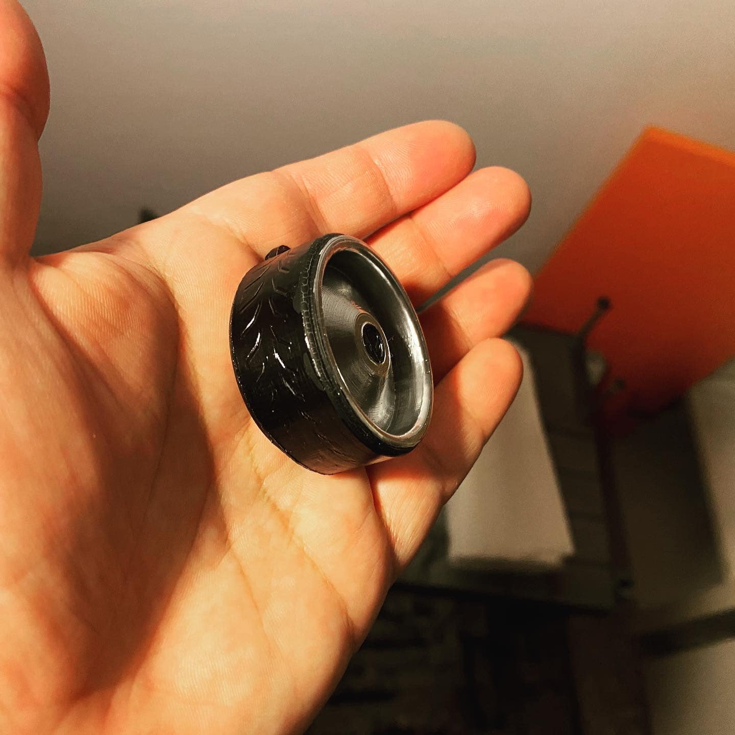 OBJ file Custom Vw Wheel Keychain 🛞 ・3D printing idea to download・Cults
