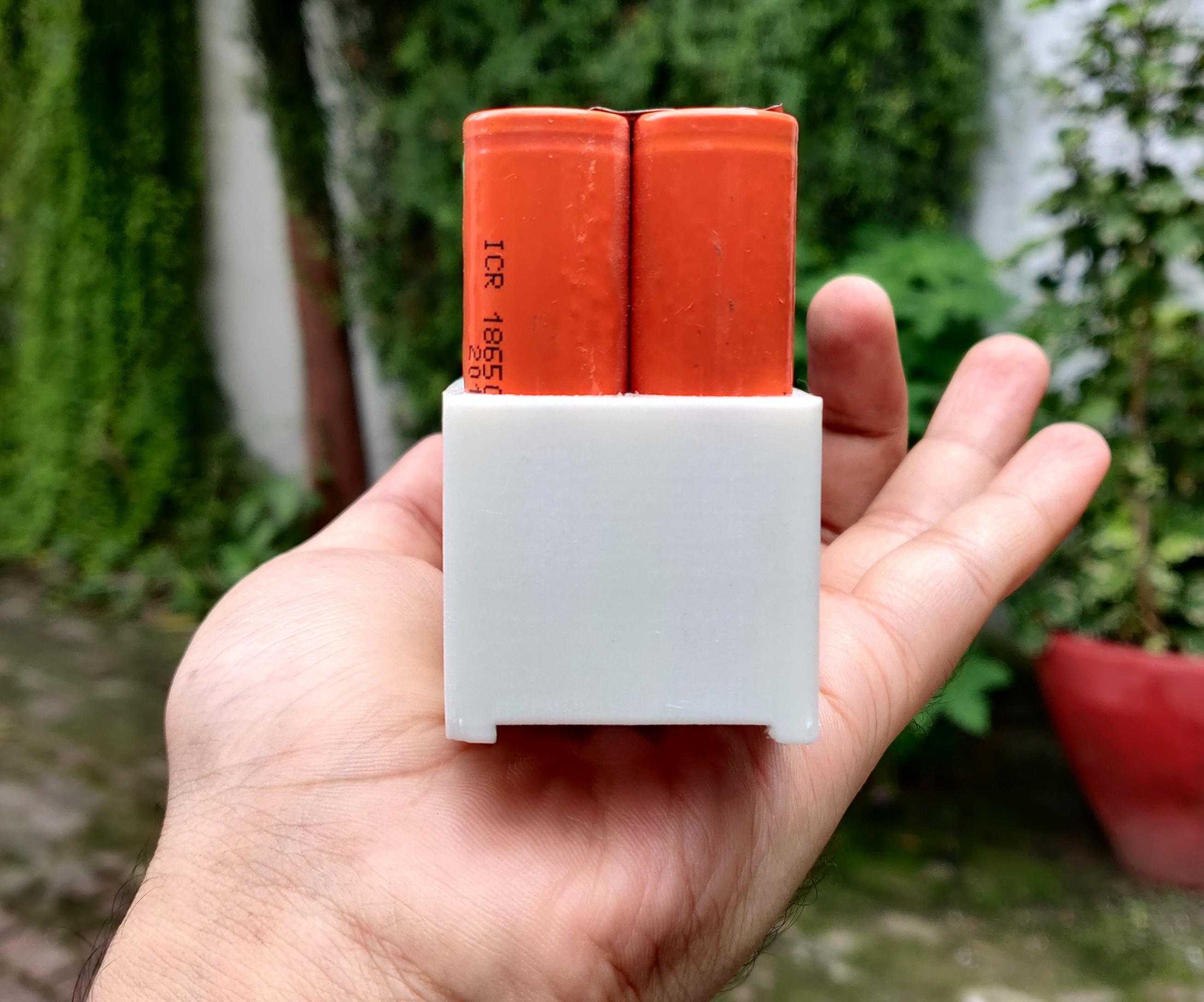 STL file 18650 Battery Fixture ( Double row/Double Sided ) - Lithium ...