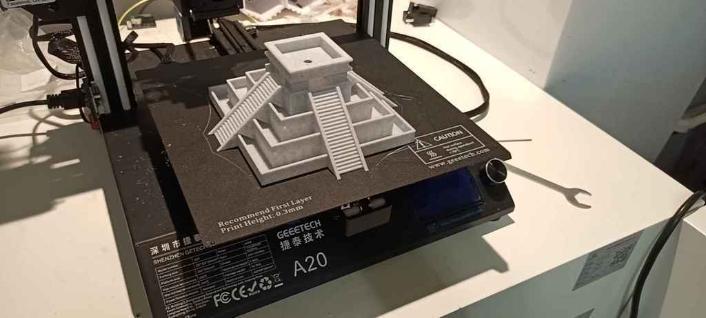 🕍 Aztec Temple Plant Pot_with waterways・Free STL File for ・Cults