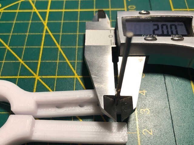 Free STL file Filament Cutter - multi angle (90°, 60°, 45°, 30 ...