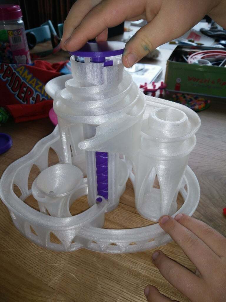 3D printing The Cyclone: triple lift, triple track marble machine・Cults