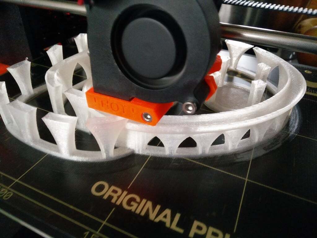 3D printing The Cyclone: triple lift, triple track marble machine・Cults