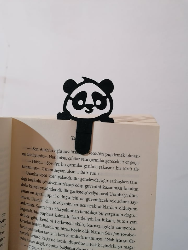 STL file PANDA BOOKMARK 🐼 ・Template to download and 3D print・Cults