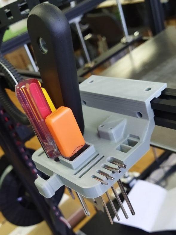 STL-Datei Mega Tool Rig 2.0 Universal T-Slot Profilhalterung kostenlos ...