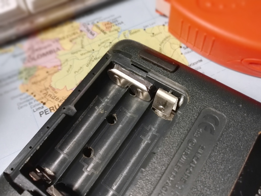 🔋 HP48 battery spring foam replacement・Free 3D File for ・Cults