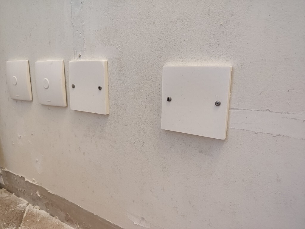 Free 3D file Cache prise / Socket cover plate 🧑‍🔧 ・3D print design to ...